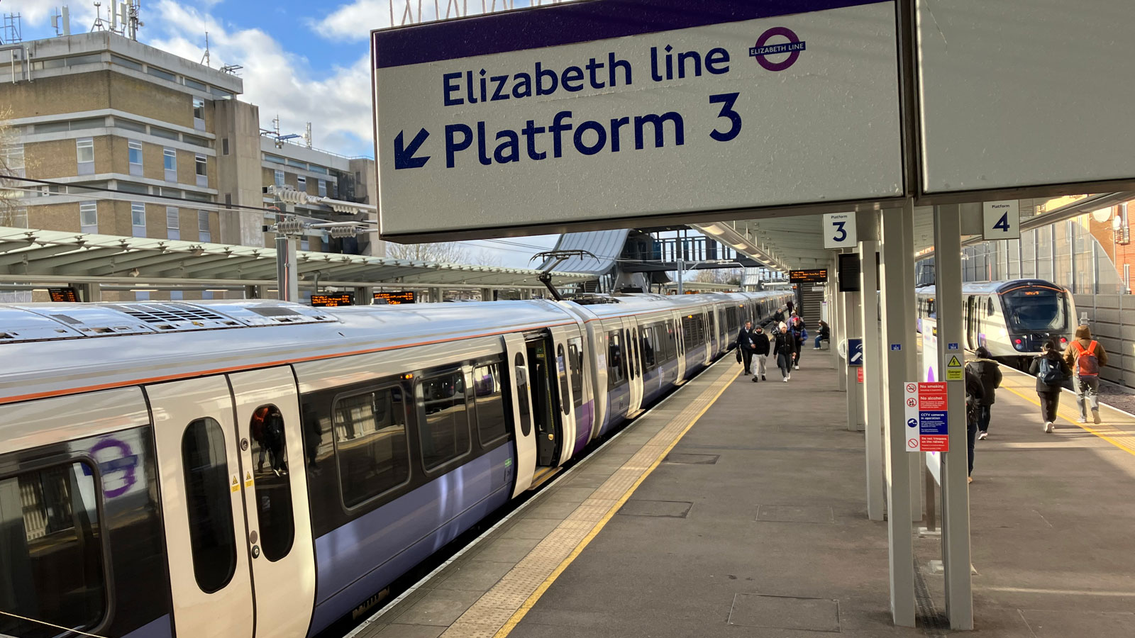 Too many Elizabeth Line delays but service is getting better, TfL says ...