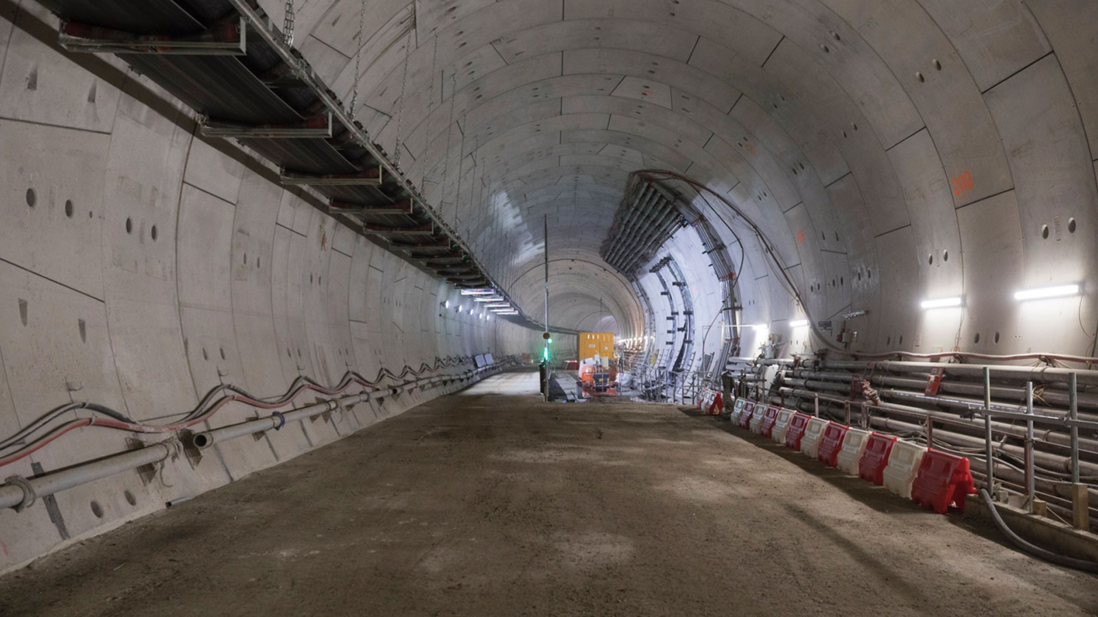 Photos show inside the Silvertown Tunnel as tunnelling work comes to an ...
