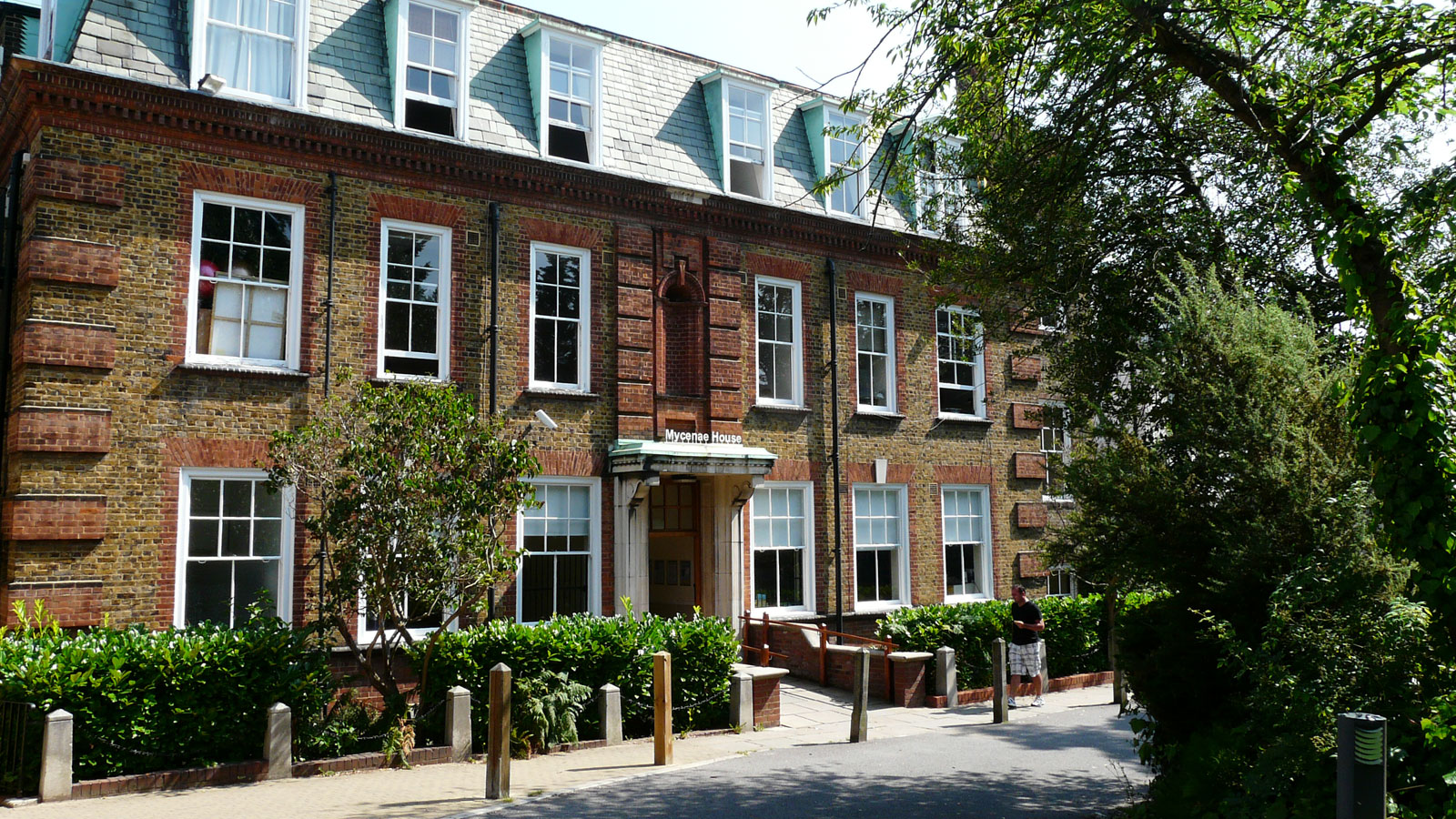 Greenwich & Woolwich candidates face England clash as hustings ...