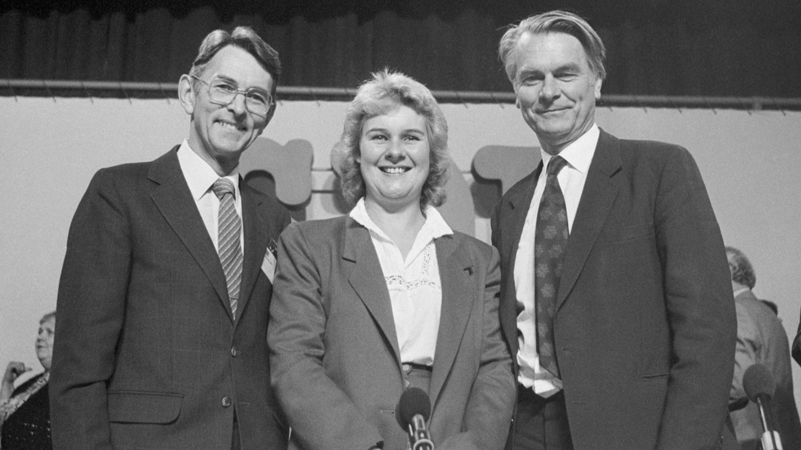 Woolwich's former SDP MP John Cartwright dies aged 90 - The Greenwich Wire