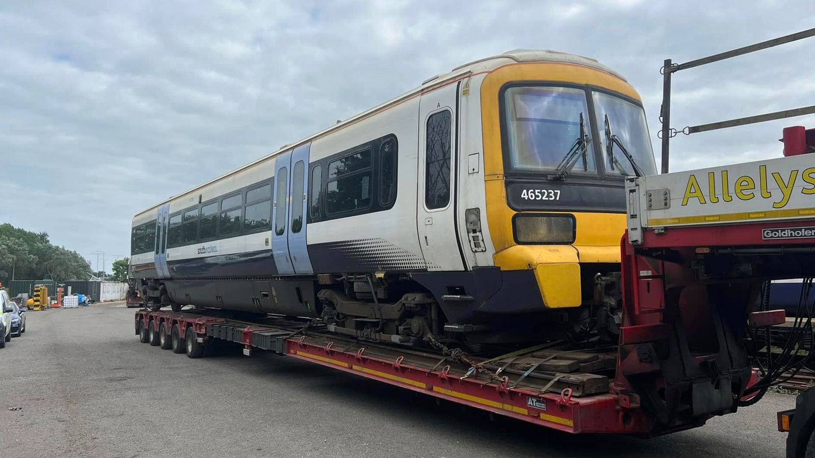 For sale: Southeastern train carriages could be cafés or classrooms ...