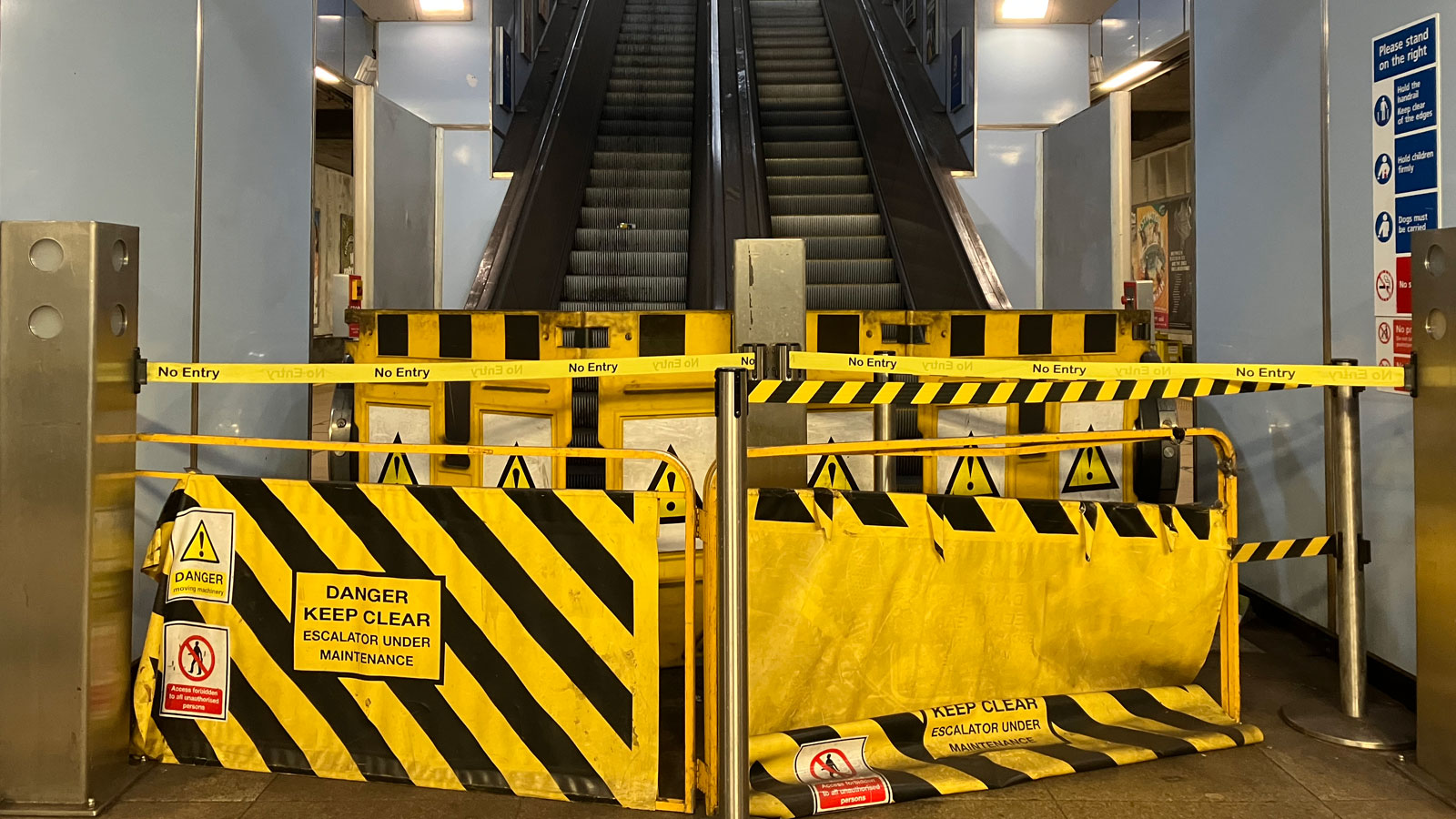 Cutty Sark DLR station will close next month to fit new escalators ...